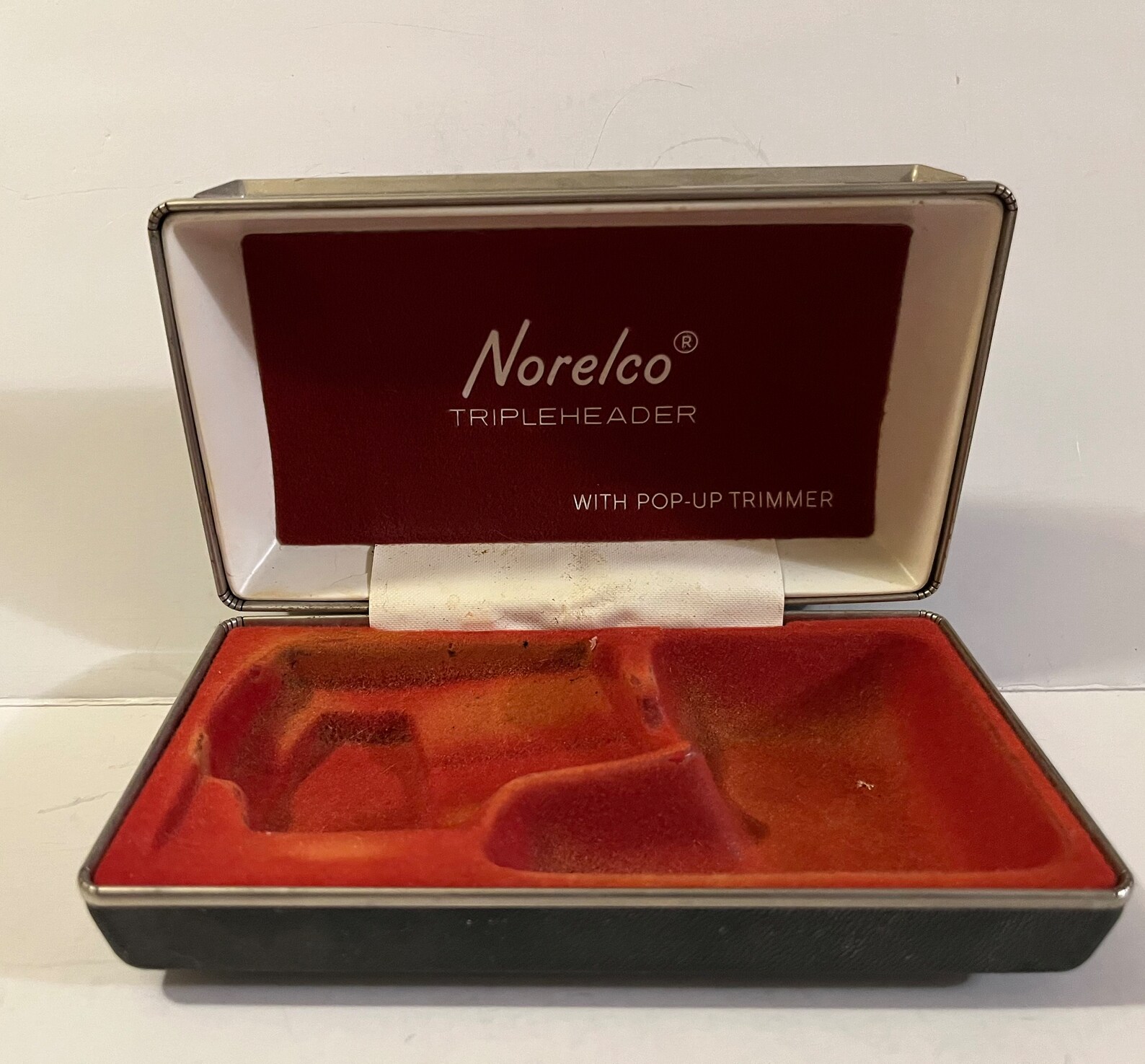 Vintage 1960s Norelco Electric Tripleheader Shaver With Pop-up Trimmer ...