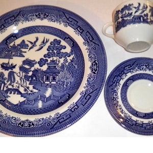 Vintage Collectible Churchill Blue Willow Transfer Pattern 3 Piece ...
