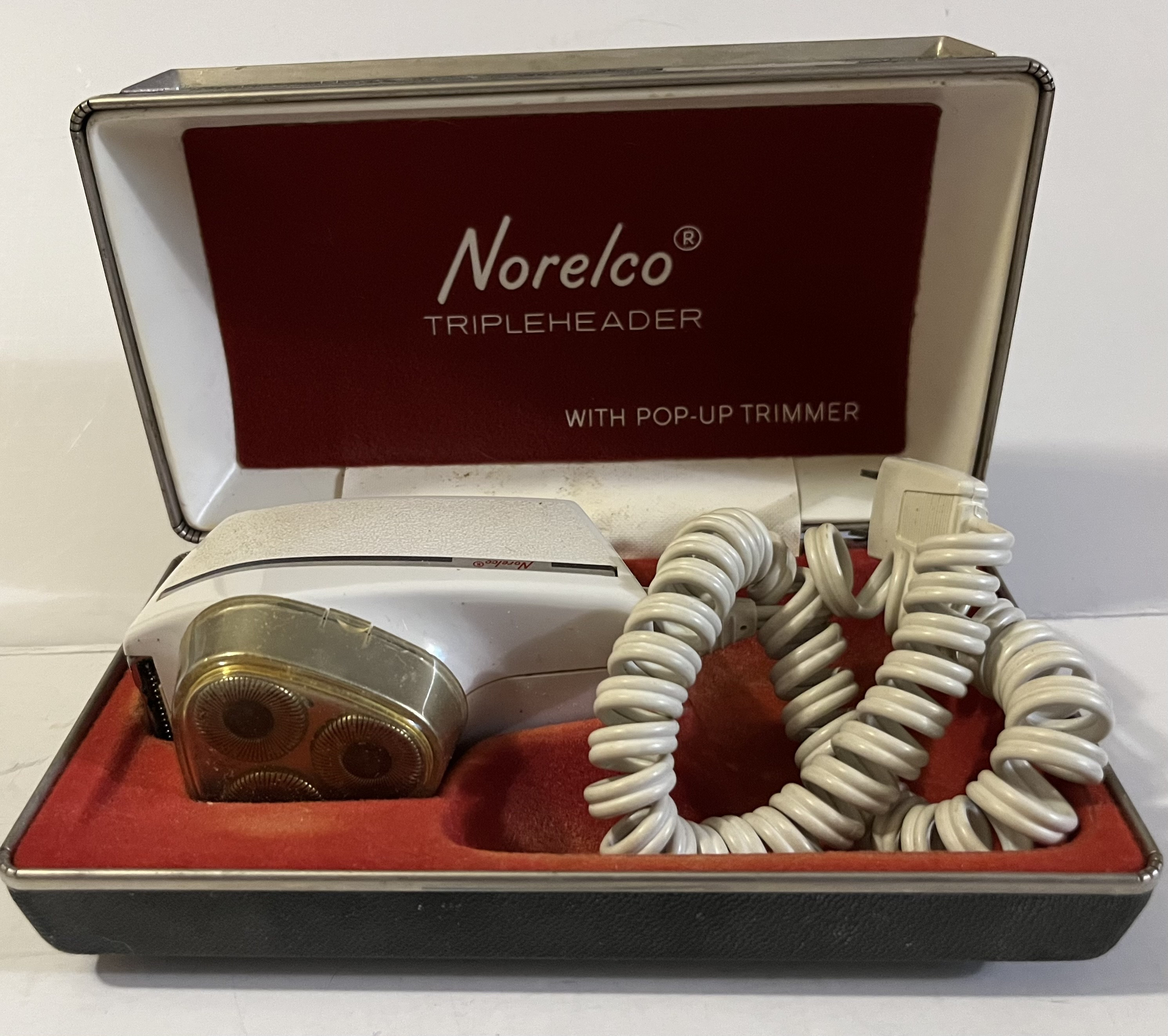 Vintage 1960s Norelco Electric Tripleheader Shaver With Pop-up Trimmer ...