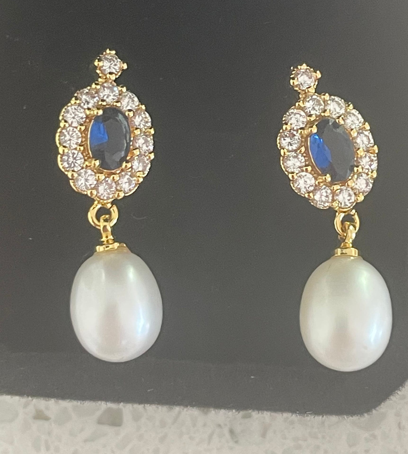 Kate Middleton Natural Pearl Signature Sapphire Earrings Yellow Gold ...