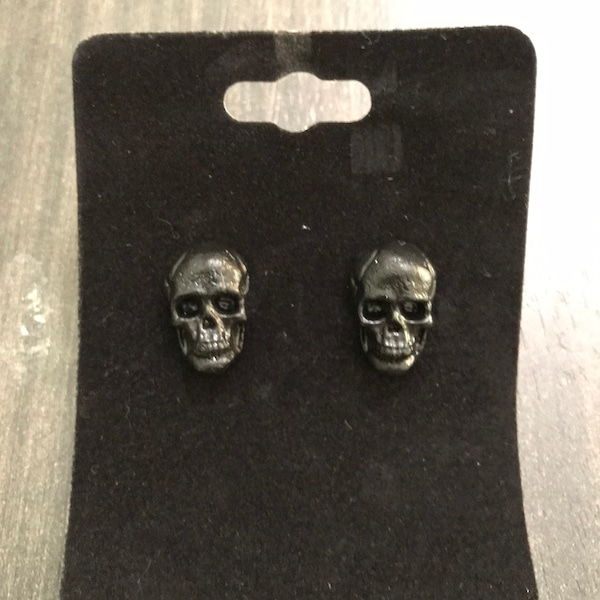 Skull Stud Earrings - Etsy