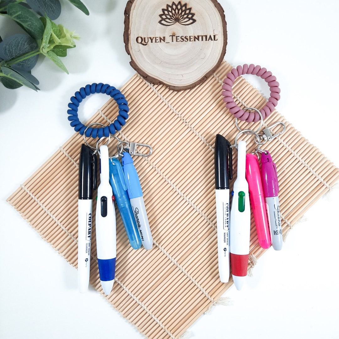 Pen Set Keychain Bracelet: Mini Sharpie, Whiteboard Marker & Hair Tie ...