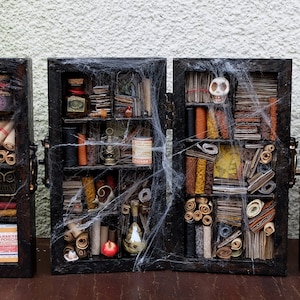 Miniature Libraries - Miniatuurbibliotheken - Victorian-mini Books - Etsy