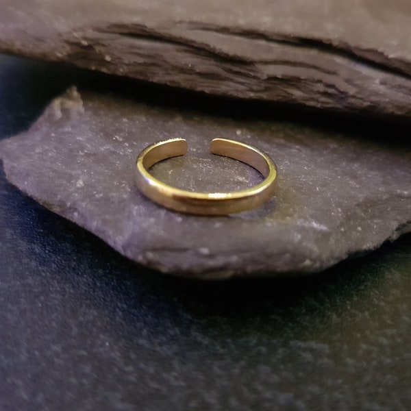 Gold Toe Ring - Etsy