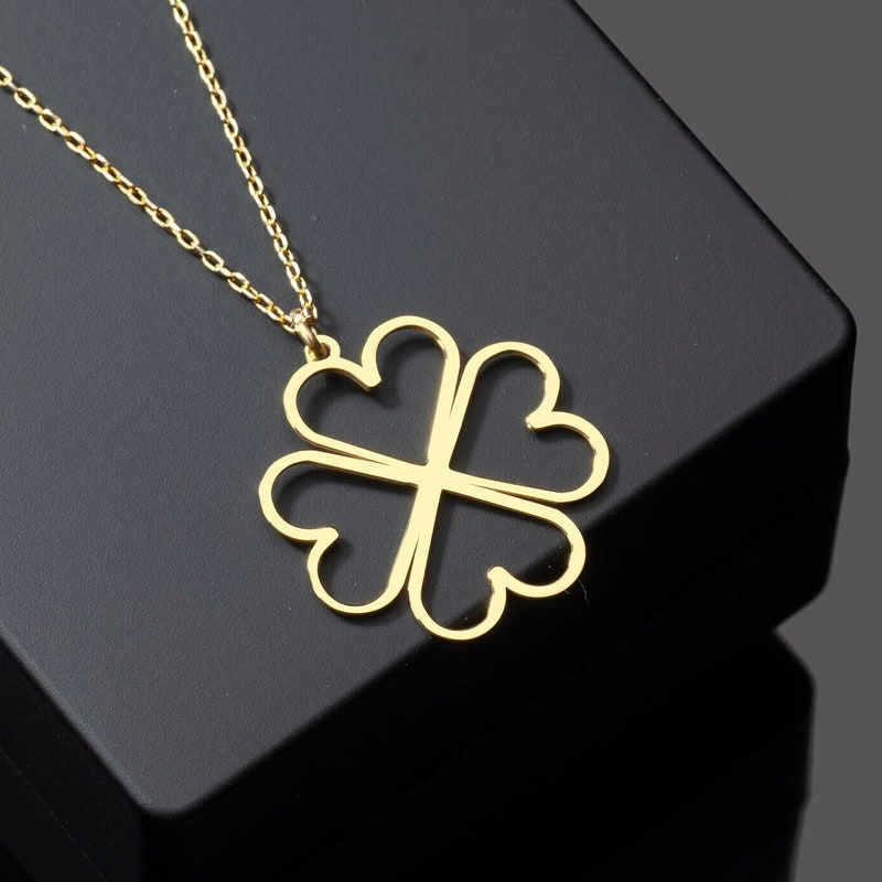 Clover Necklace - Etsy