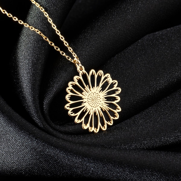 Daisy Necklace - Etsy