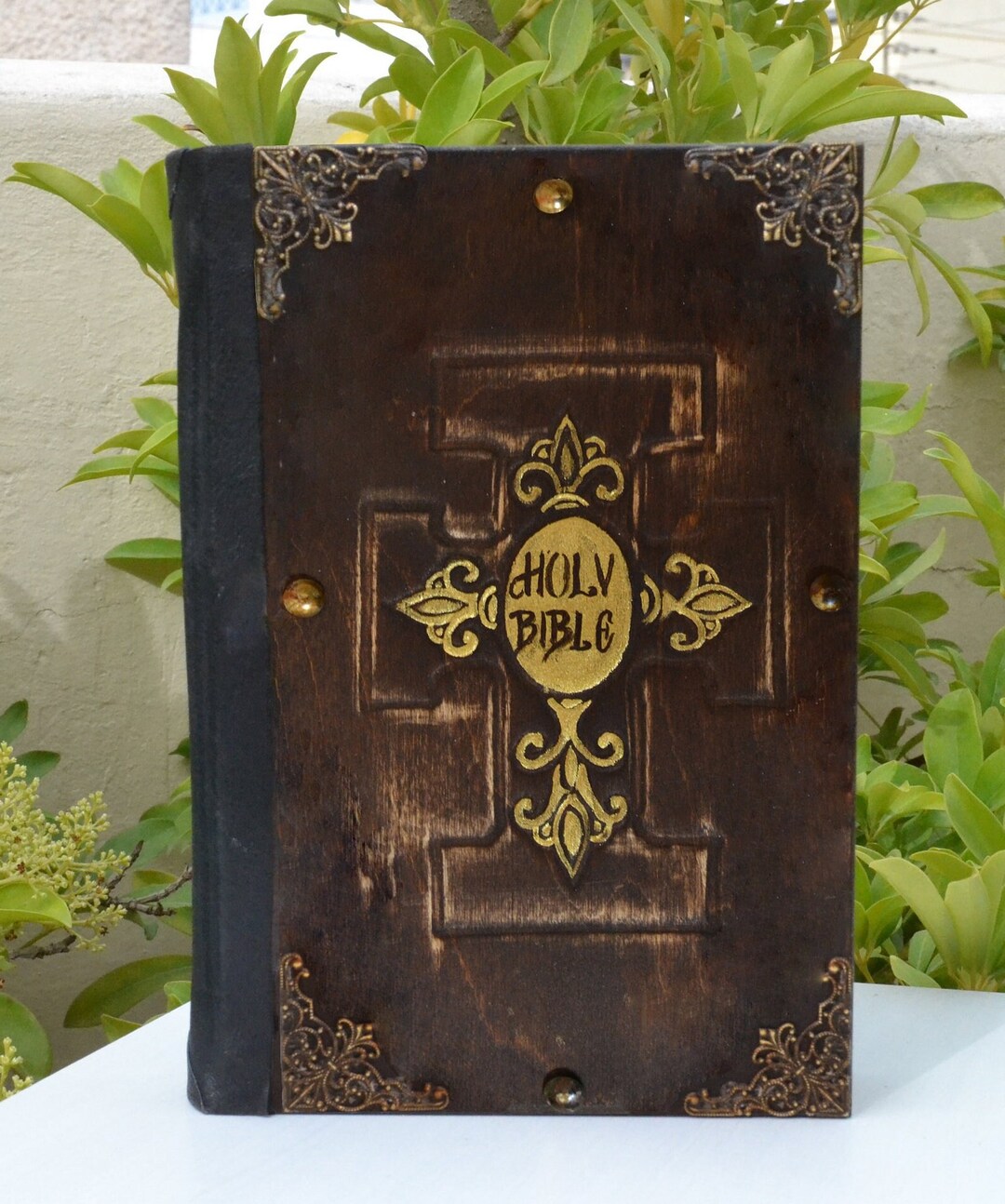 Holy Bible , KJV , Old Looking Bible , Medieval Style , Antique Effect ...