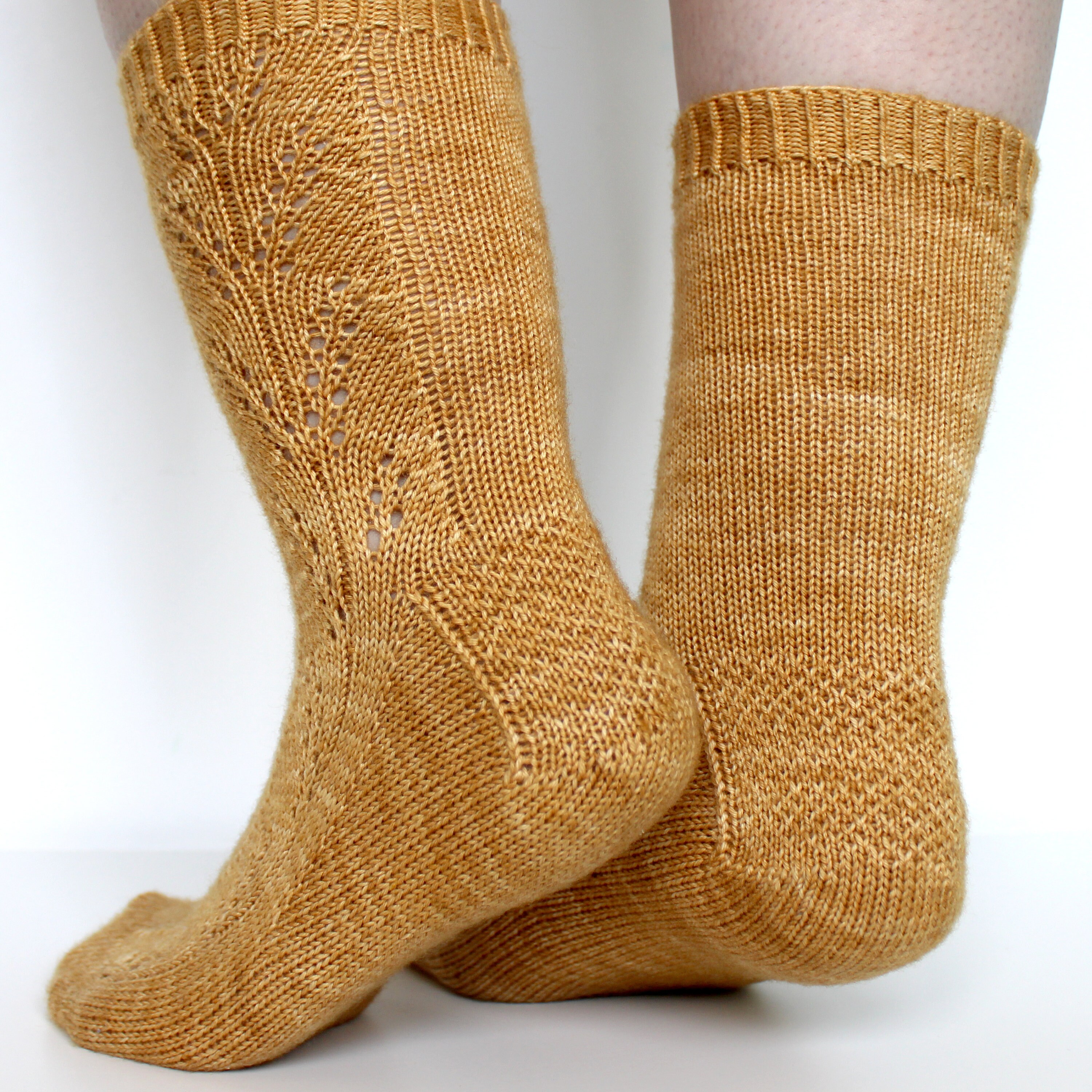 Buain - Lace Toe up Sock Knitting Pattern - Etsy