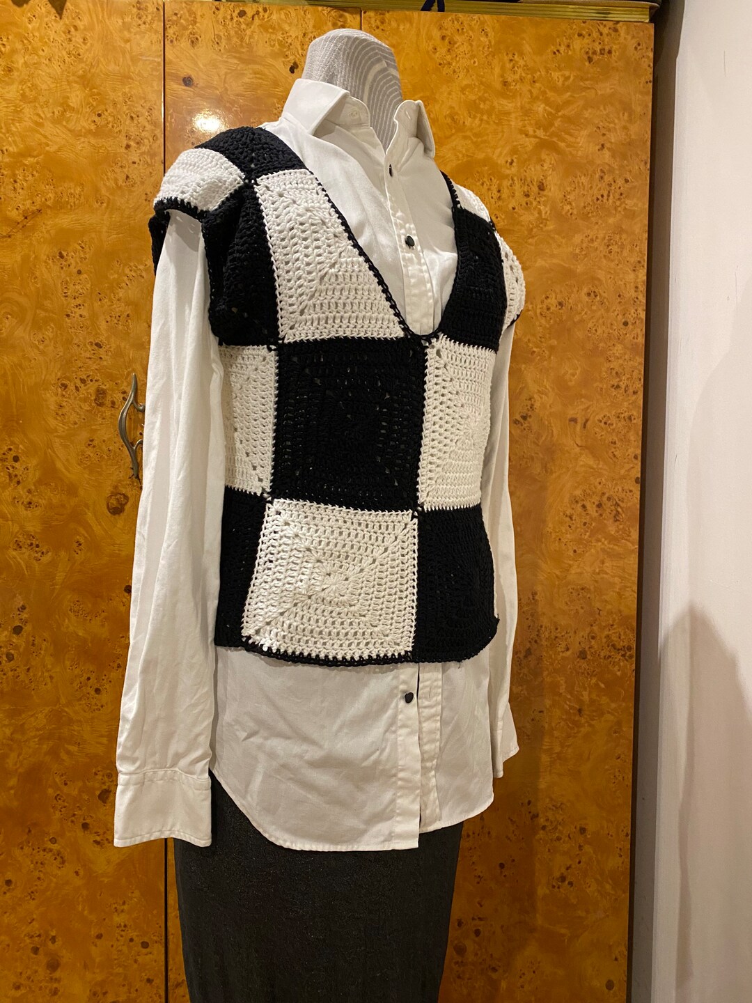 Wednesday Addams' Loose Black&white Check Vest - HOW to CROCHET IT ...