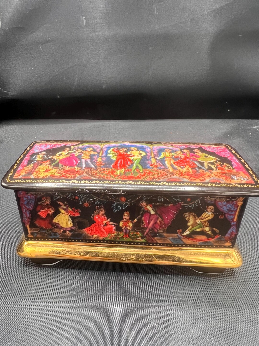 Vintage Music Box From 1991, Created by Ardleigh Elliott & Sons and ...