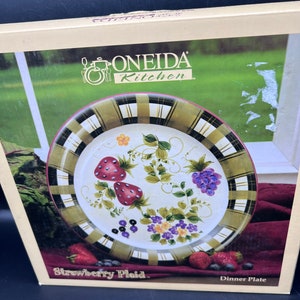 Oneida Strawberry Plaid 3 Piece Dish Set - Etsy