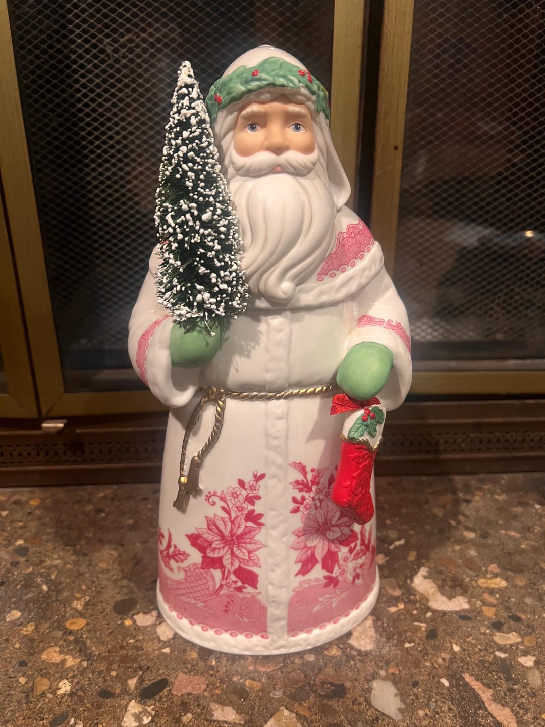 Hallmark Santas From Around the World - England" Figurine. Christmas ...