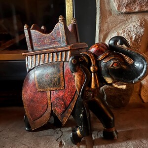 Vintage Wood Elephant Statue/ Handcrafted and Hand Painted Royal ...