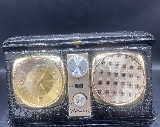 Alarm Radio-transistor Clock, Vintage Alligator Leather Box - Etsy