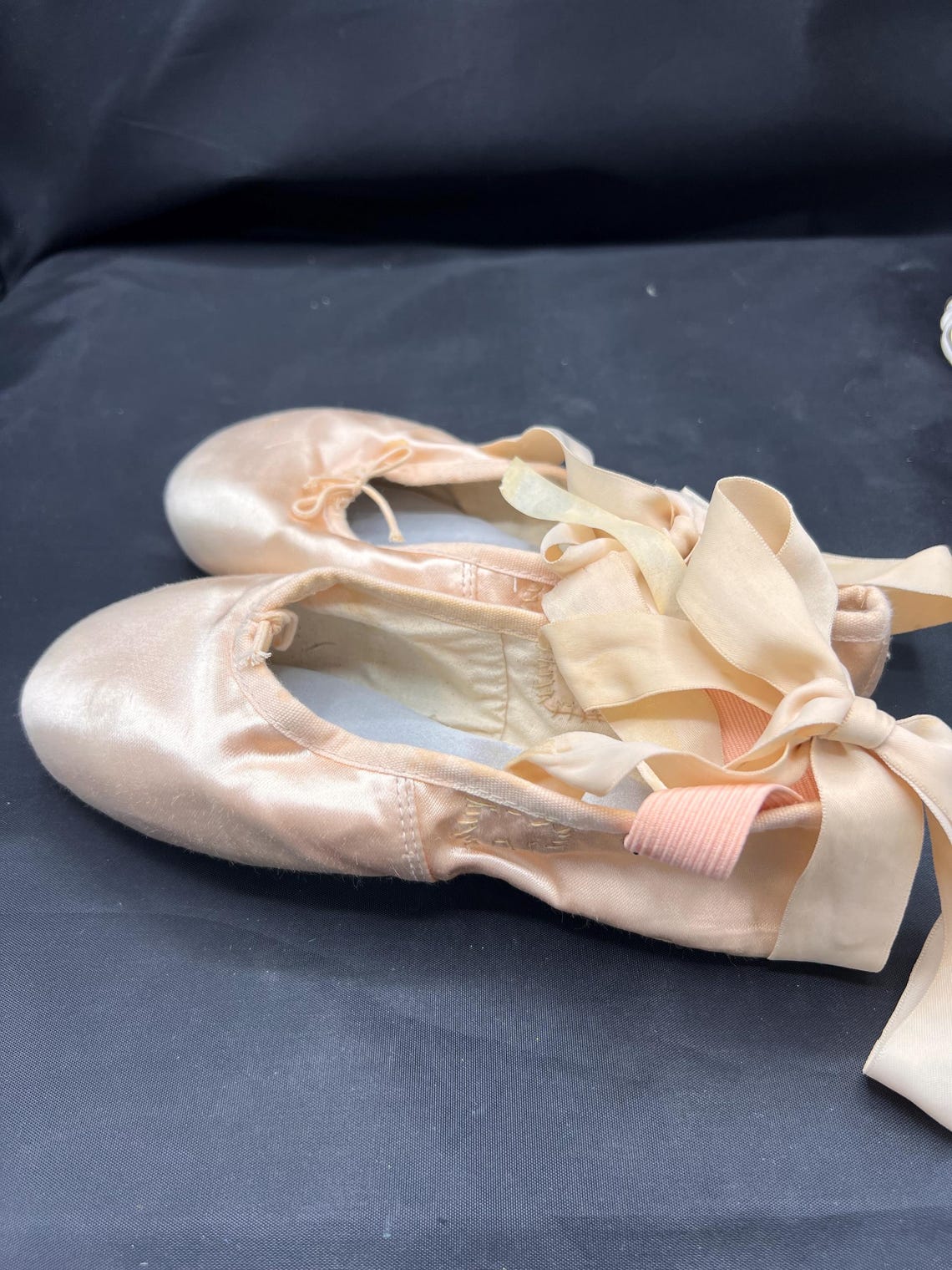 Beautiful Real J Bloch Suprima SD 132 Ballet Pointe Shoes! Sz. 3 1/2 ...