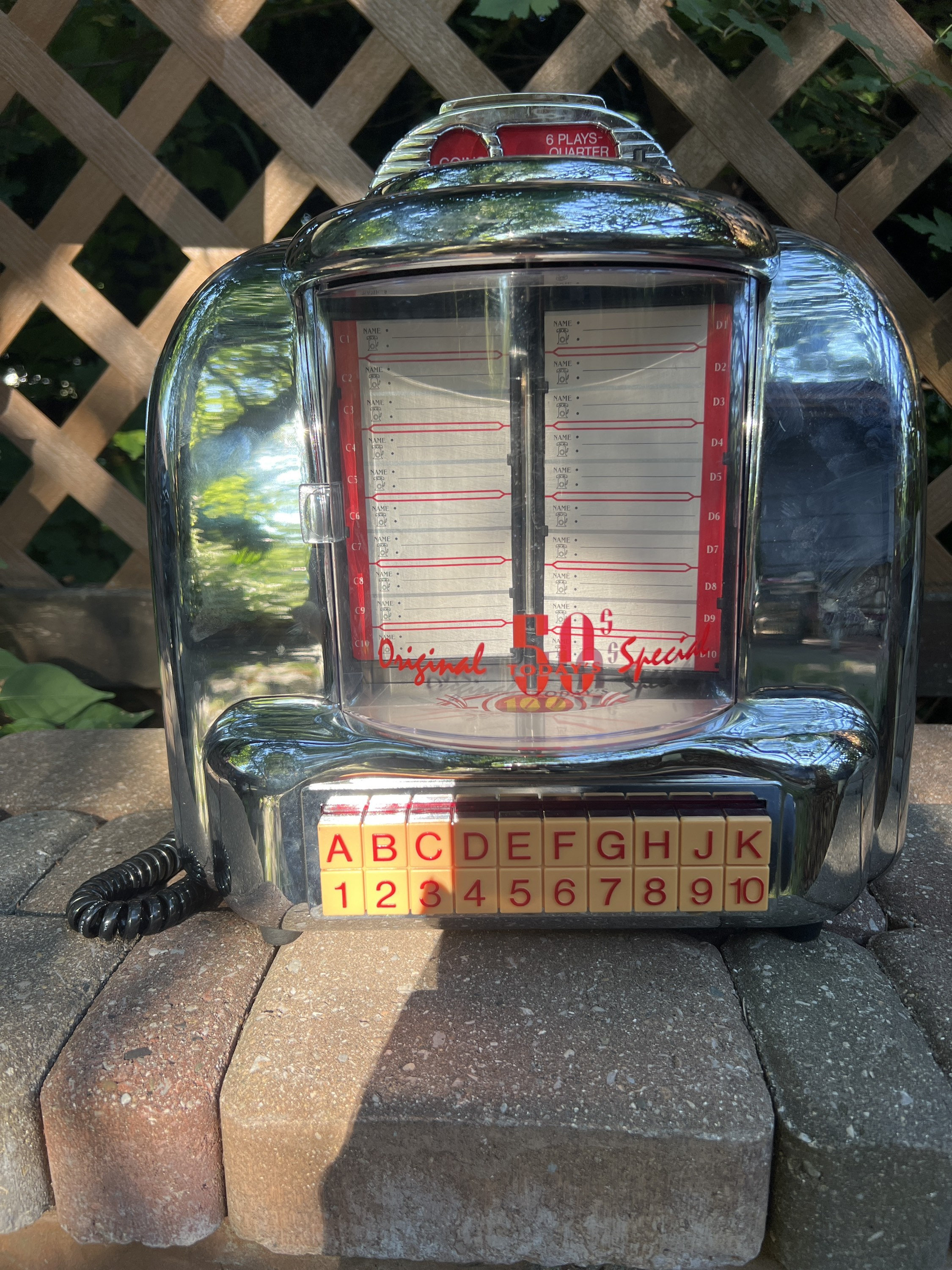 Retro Kitchen Table Jukebox