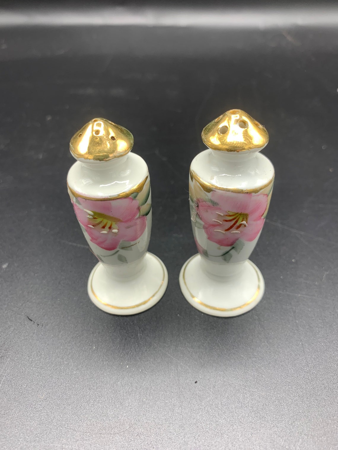 Vintage Japanese Salt and Pepper Shakers - Etsy