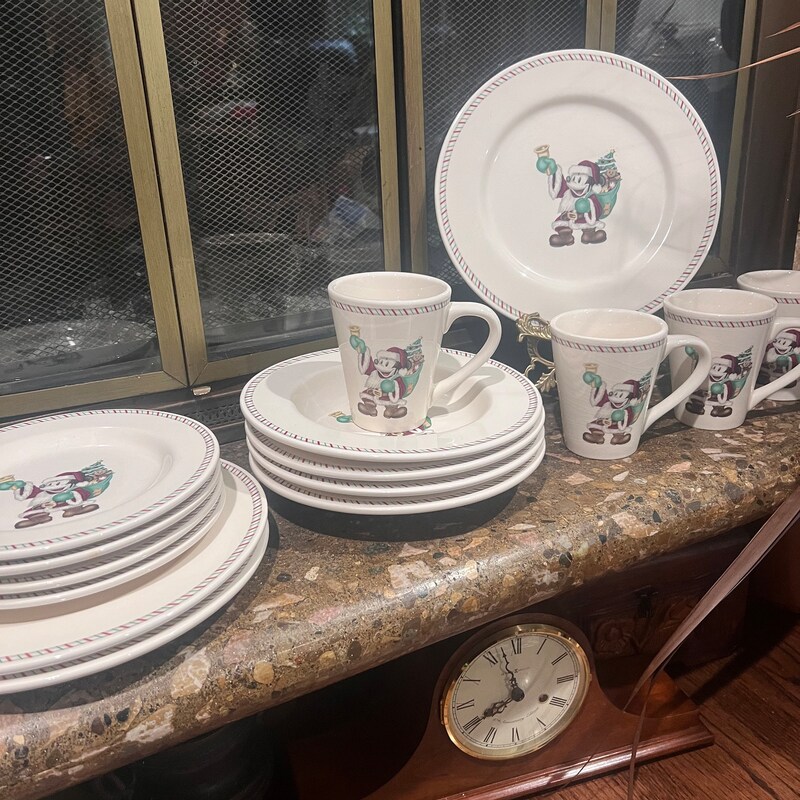Mickey Mouse Dinnerware Set - Etsy