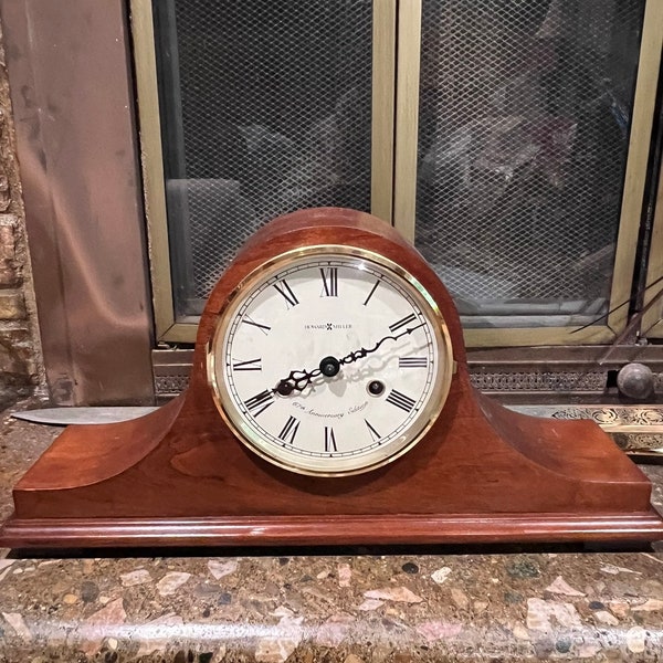 Vintage Mantle Clock - Etsy