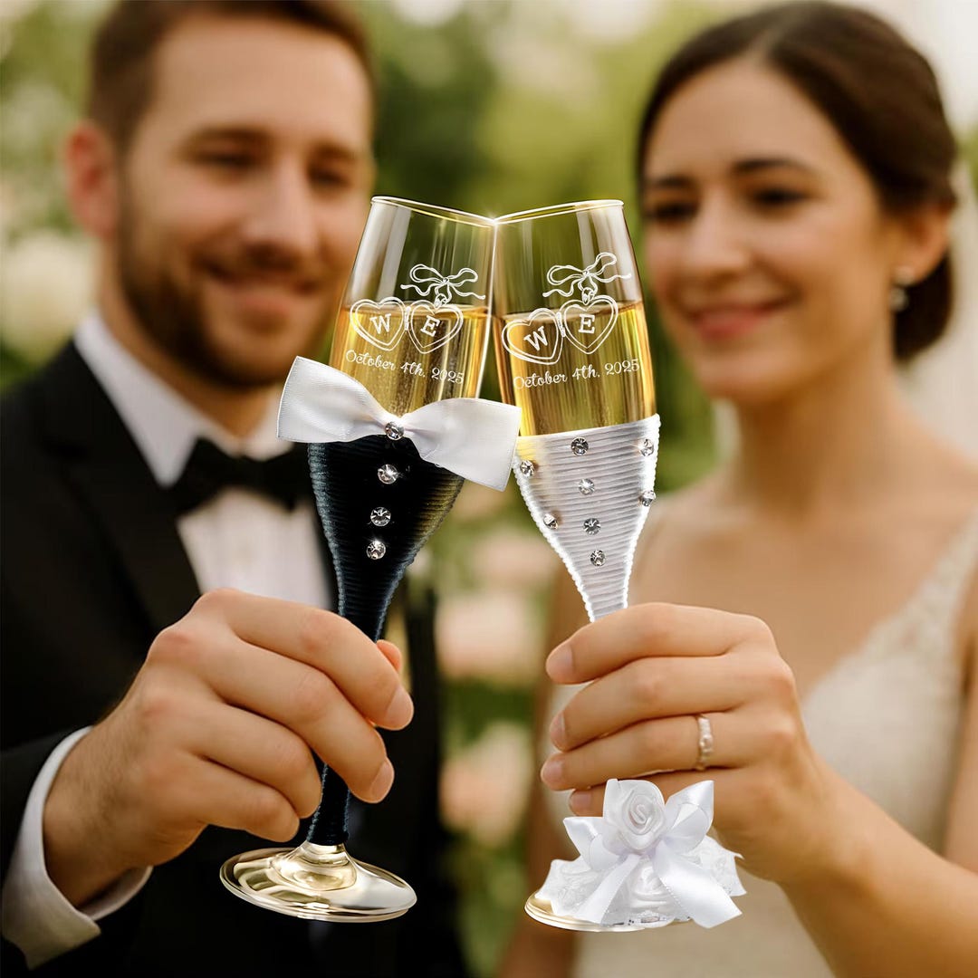 Custom Locket Wedding Champagne Flutes, Personalized Initial Champagne ...