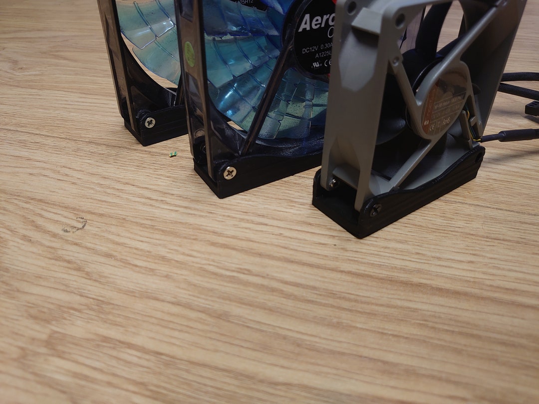 Ripe 3D Fan Mount, Fan Stand, Multiple Sizes 120mm, 140mm and More ...