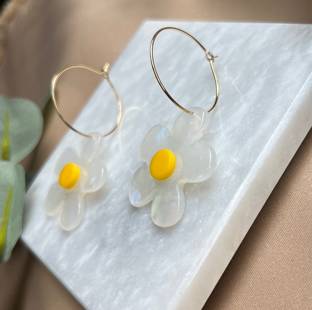 Acrylic Daisy Hoop Earrings - Etsy