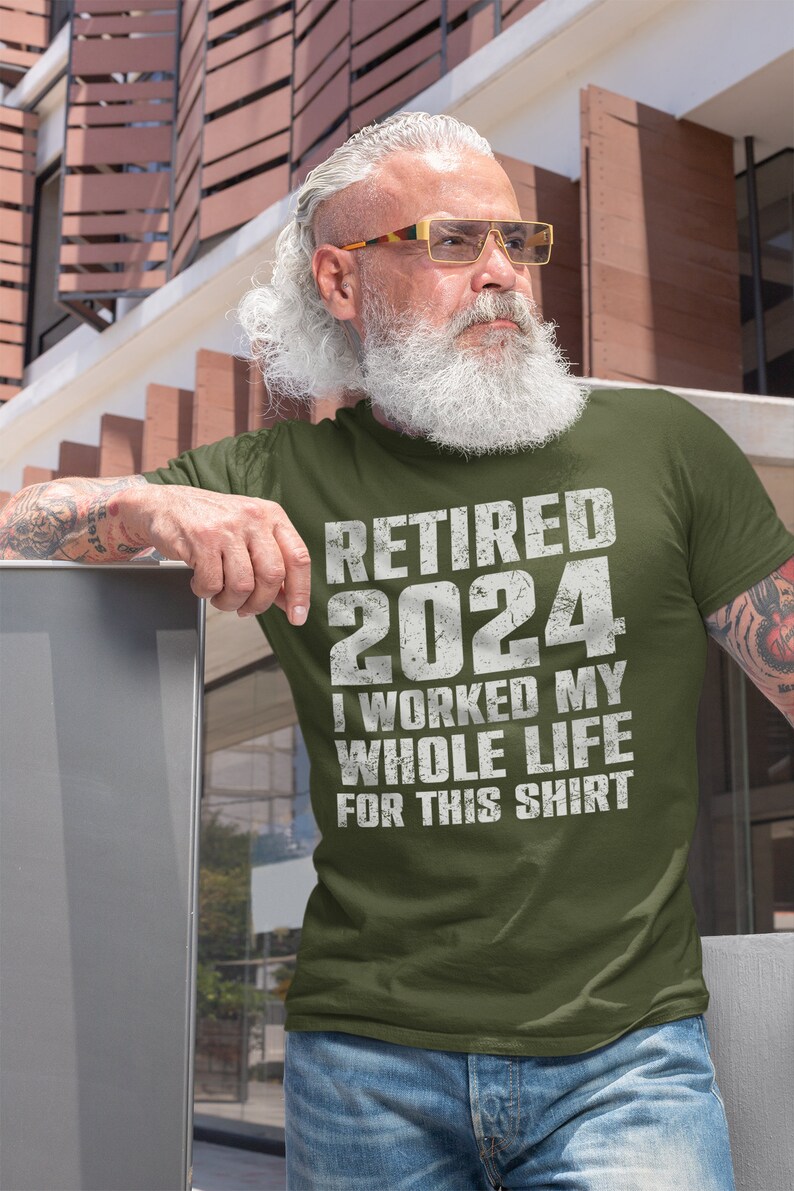 Retired 2024 Men's T-shirt, Retirement Gift for Him, Retiree Husband ...