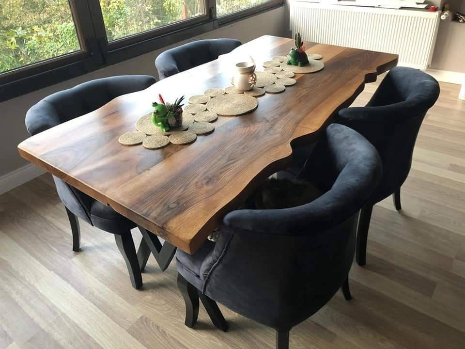 60 S Dining Room Table for sale | Only 2 left at -60%