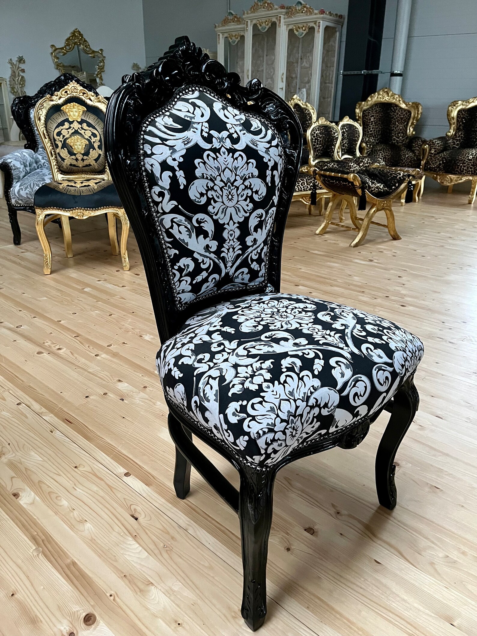 Französischer Stuhl Im Louis-barock-rokoko-stil/ Accent Chair French ...