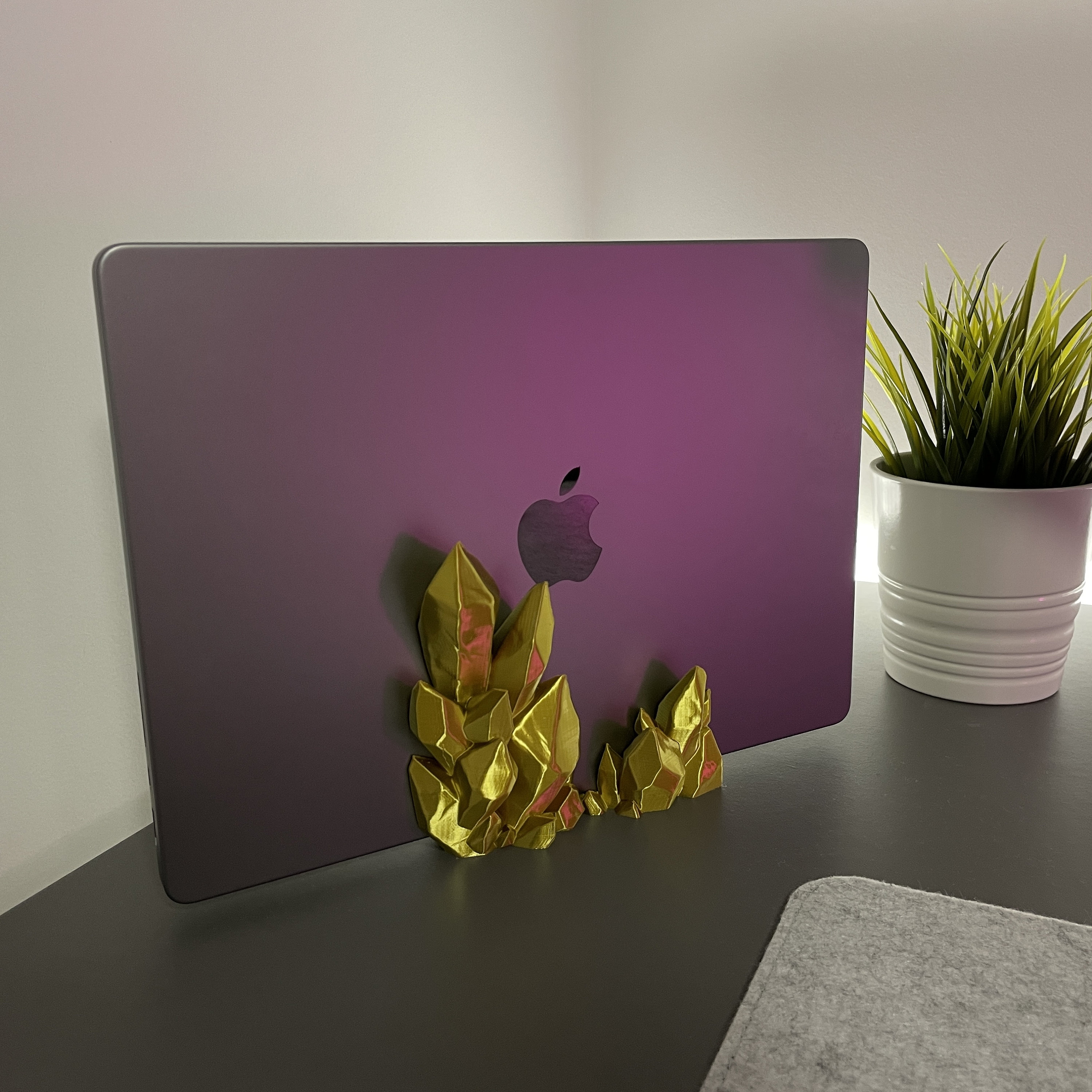 MacBook Pro Vertical Stand | Laptop Dock Stand | Crystals - Etsy