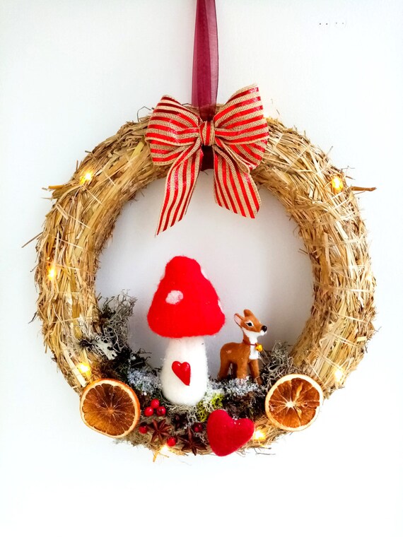 Straw Wreaths Christmas