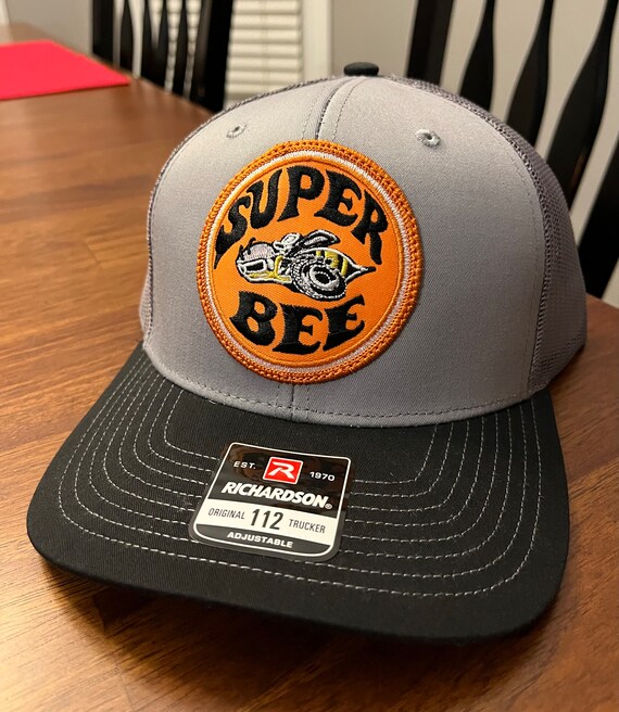 dodge hellcat super bee - Gem