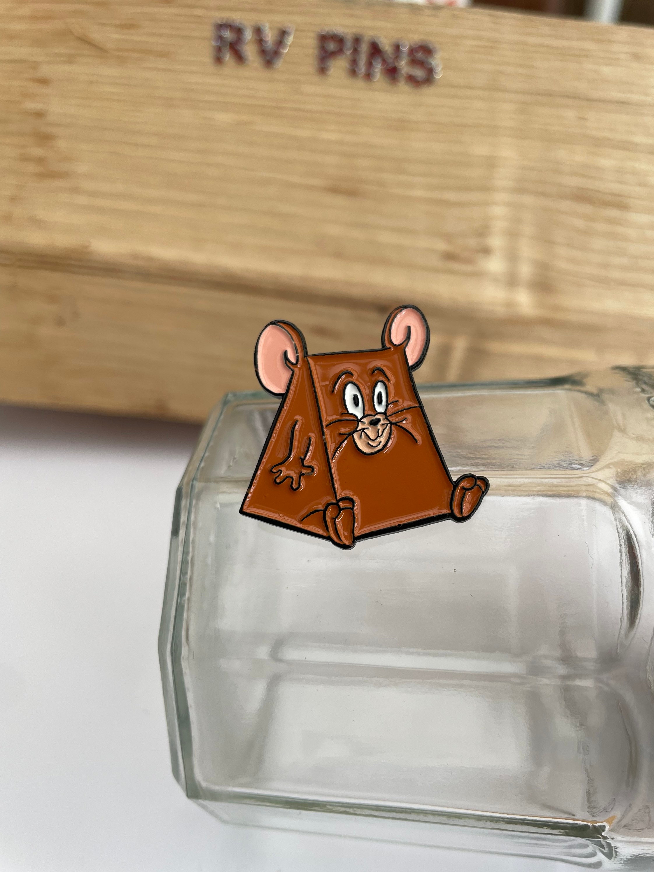 Tom and Jerry Pin Badges - Etsy