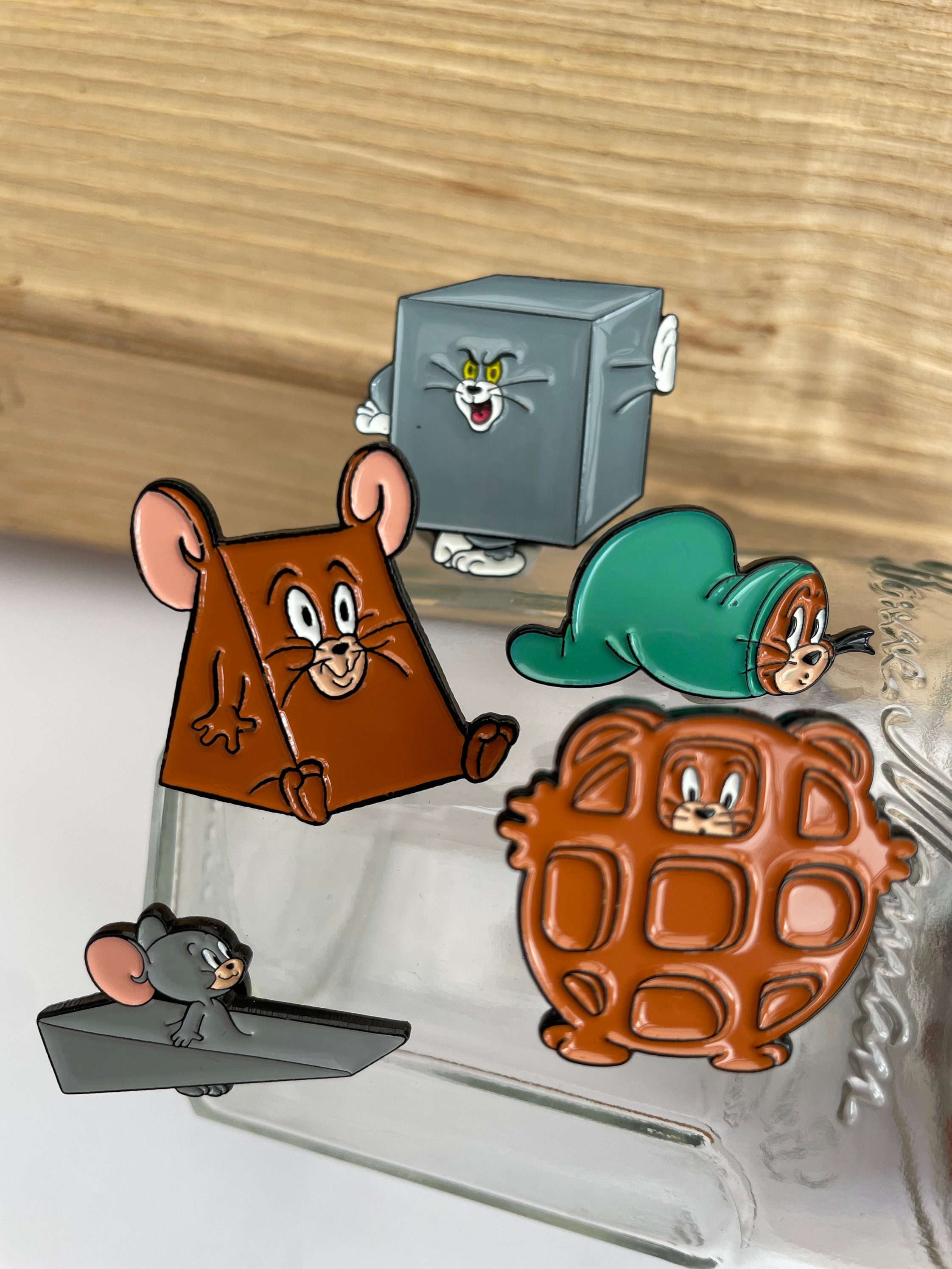 Tom and Jerry Pin Badges - Etsy