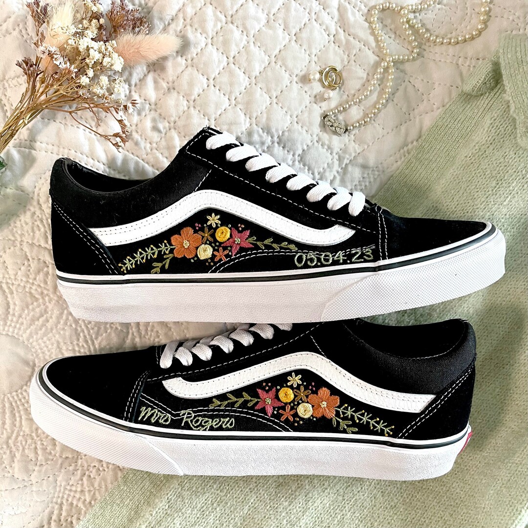 Floral Bouquet Old Skool Vans | Hand Embroidered - Etsy