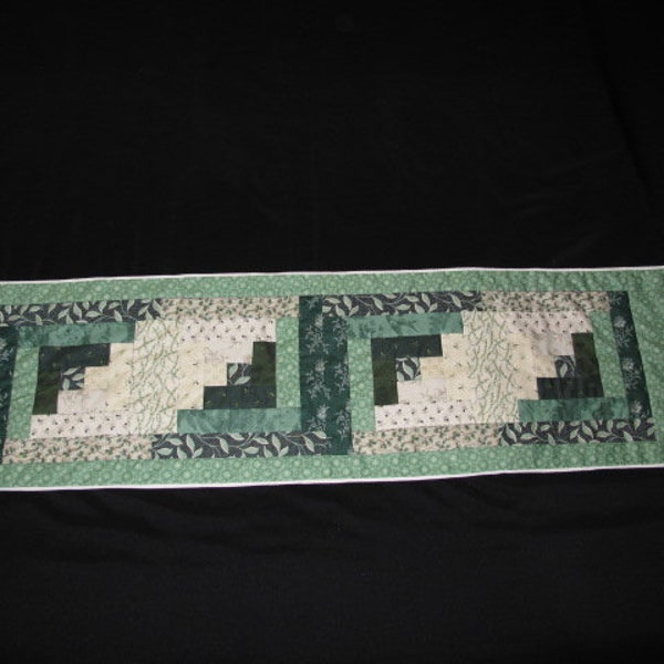 Log Cabin Runner - Etsy