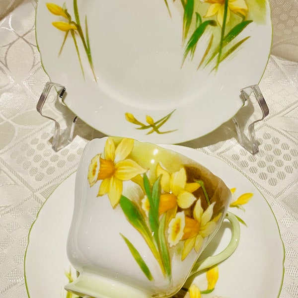 Daffodil Tea Cup - Etsy