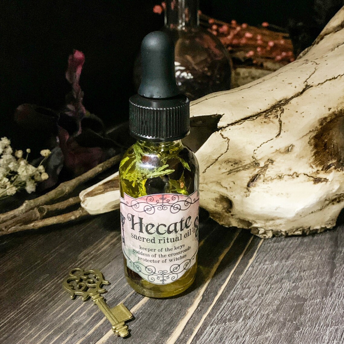Hecate Sacred Ritual Oil Altar Oil Spellcrafting - Etsy