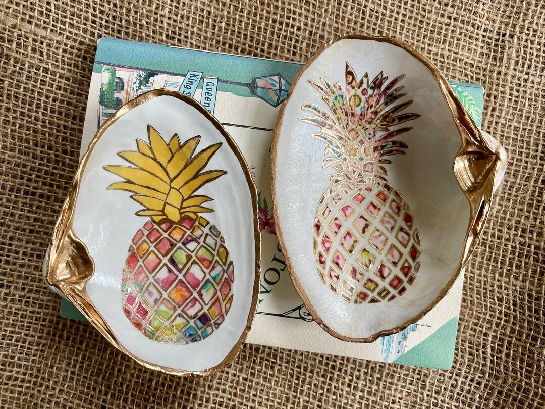 Meredith Pineapples