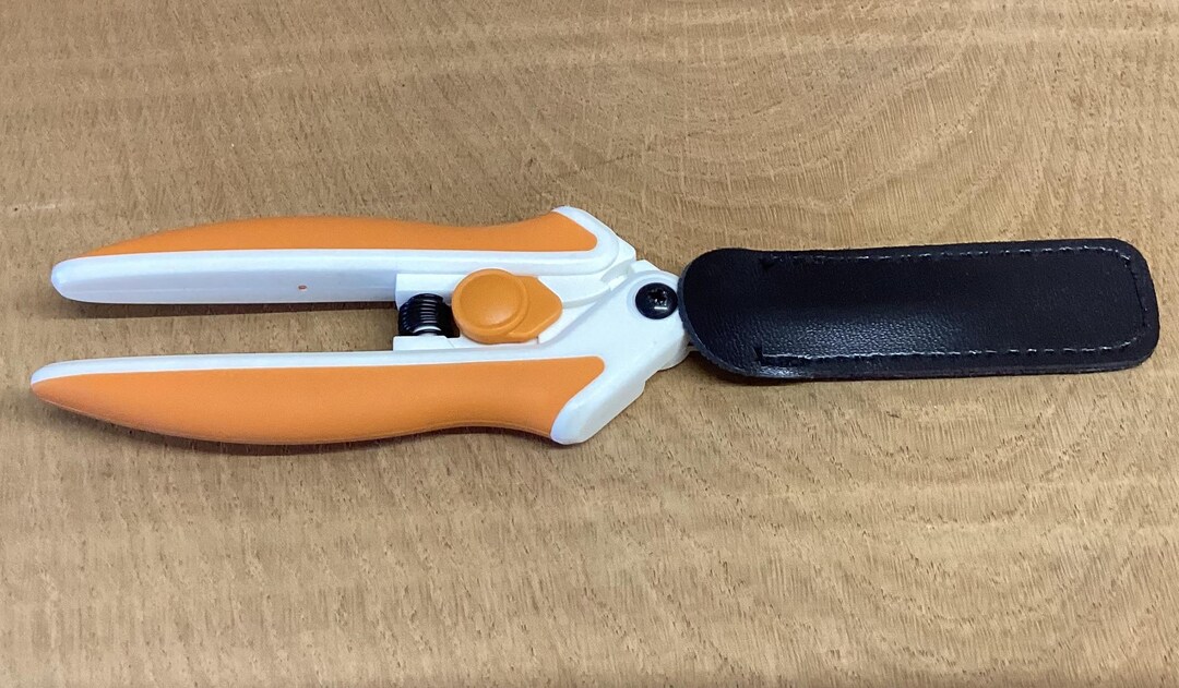 Fiskars Spring Action , 15 Cm Scissors With Cover. - Etsy
