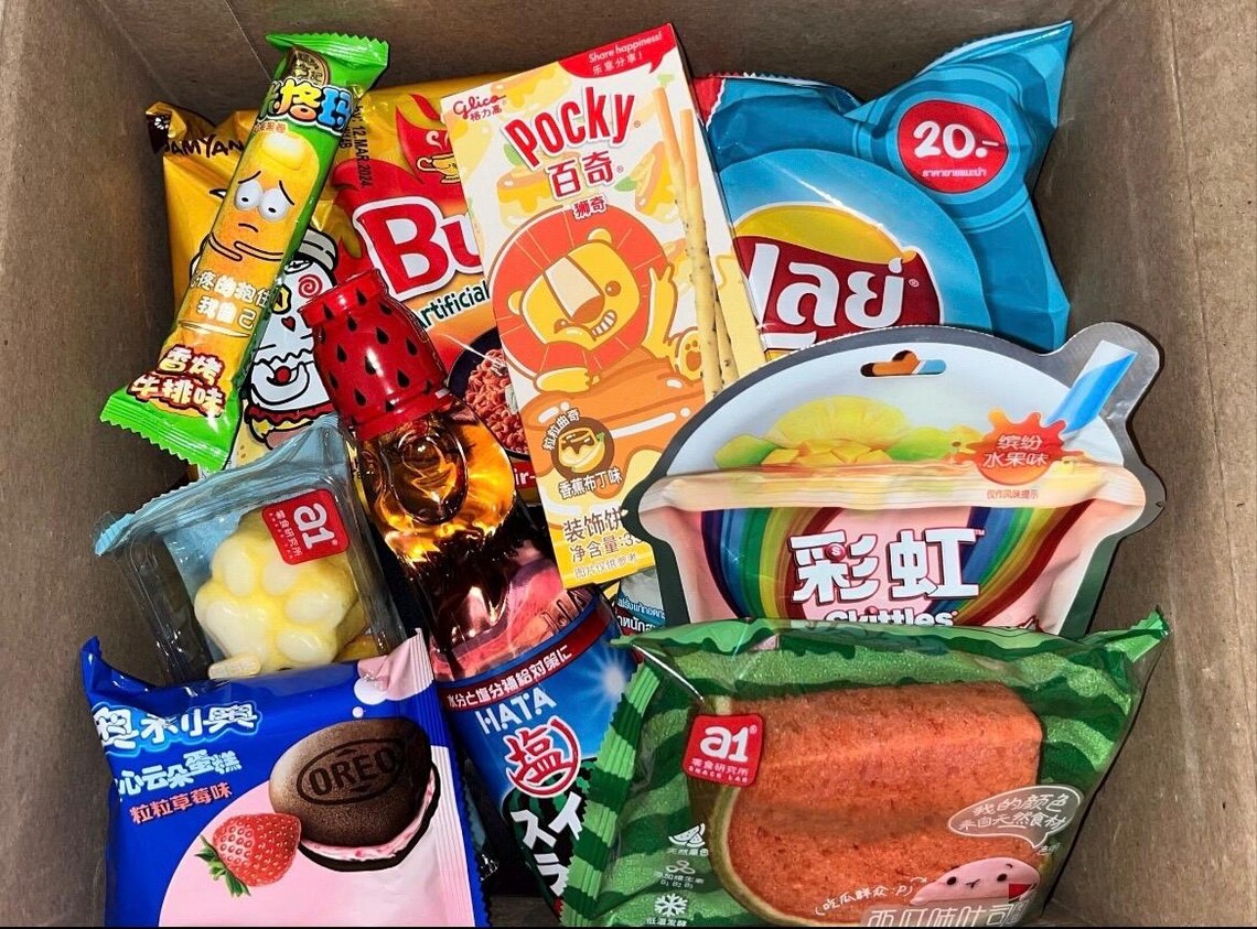 4-6 LB Asian Snack Box! Dagashi Snacks Christmas Gift Asian Oreos Asian ...