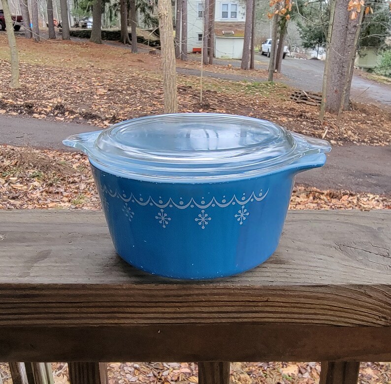Pyrex Garland/snowflake 473 Covered Casserole - Etsy