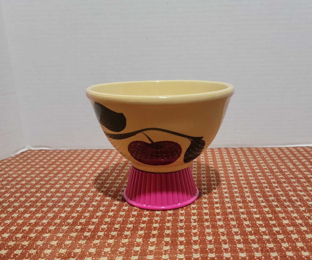 Watt Pottery Apple Mixing Bowl #6 - Etsy