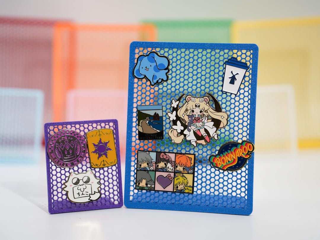 Enamel Pin Display Board – Desktop Pin Holder Stand – 2 Size Collector ...