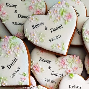 5 Cookies Wedding Names and Date Biscuit Cookie Heart Shaped Sugar ...