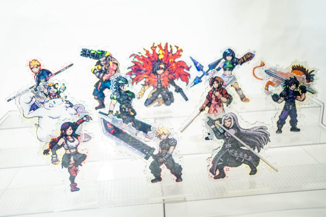 Final Fantasy VII Remake Pixel Art Acrylic Standees| Cloud Strife ...