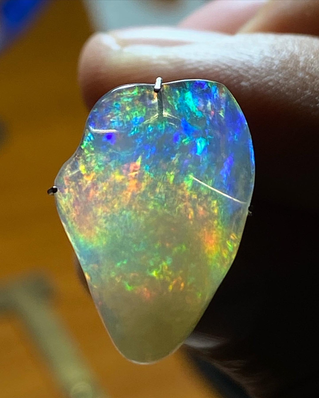 Amazing Fire Opal With Its Dazzling Rainbow Contraluz Sparkles Weight 7 ...