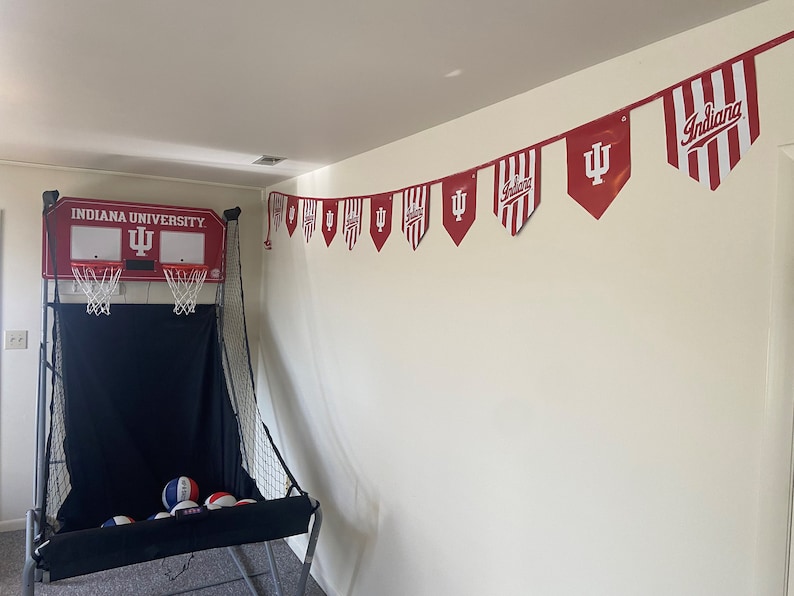 Indiana University Pennant Flags | 12 Flags on 18' of String | Candy ...
