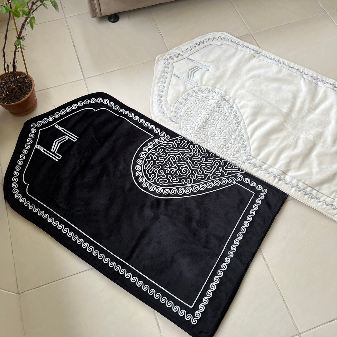 Custom 2 Prayer Mat Set With Heart, Couple Prayer Mat, Islamic Gift for ...