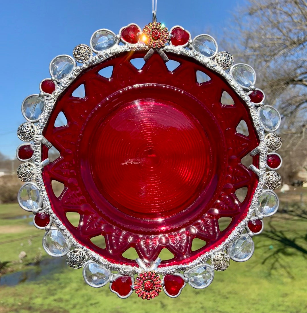 Vintage Red Plate Upcycled - Etsy